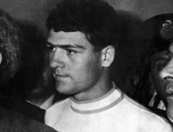 Il primo dirottamento aereo intercontinentale: dirige il marine ...